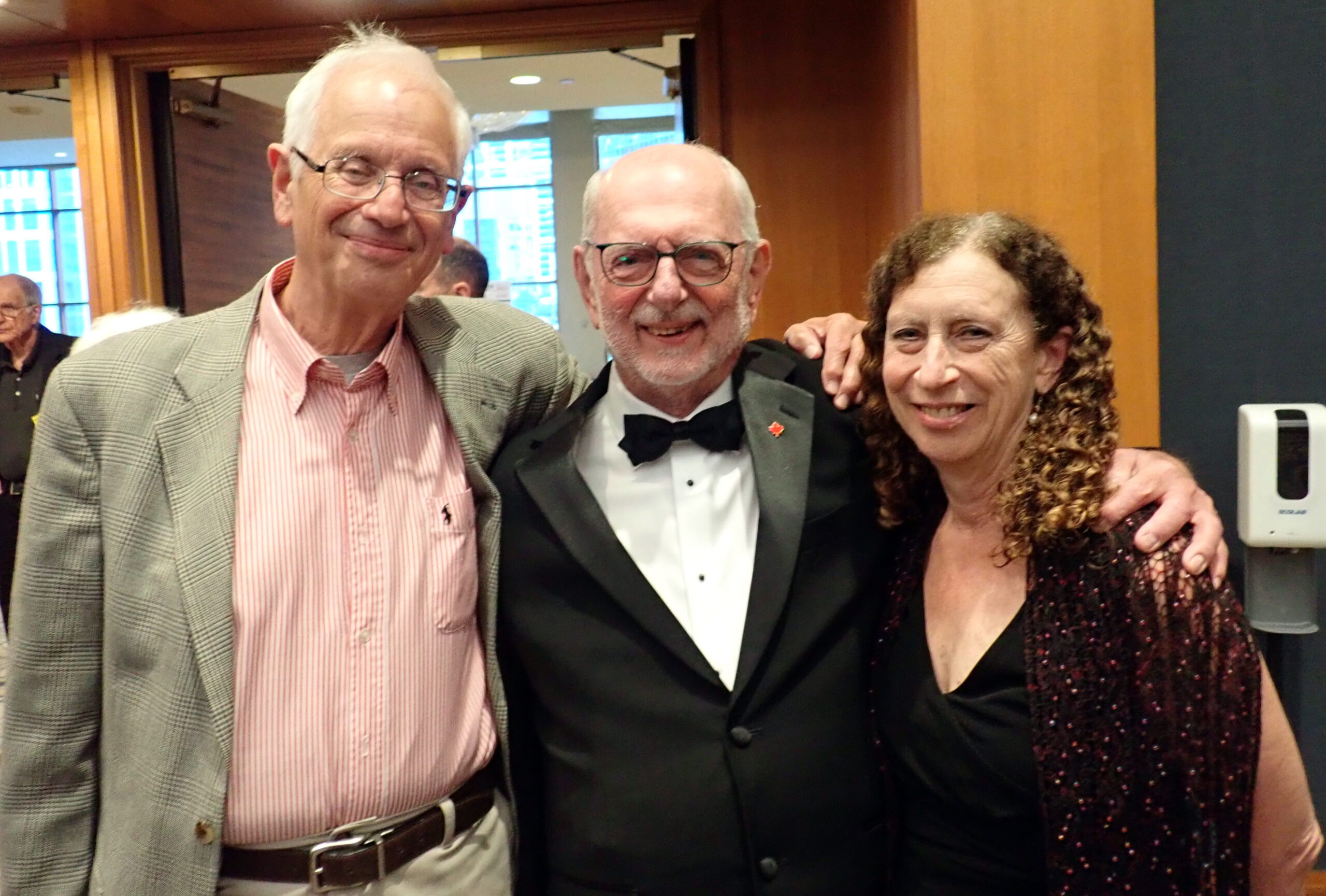 Photos – Jonathan Steinberg